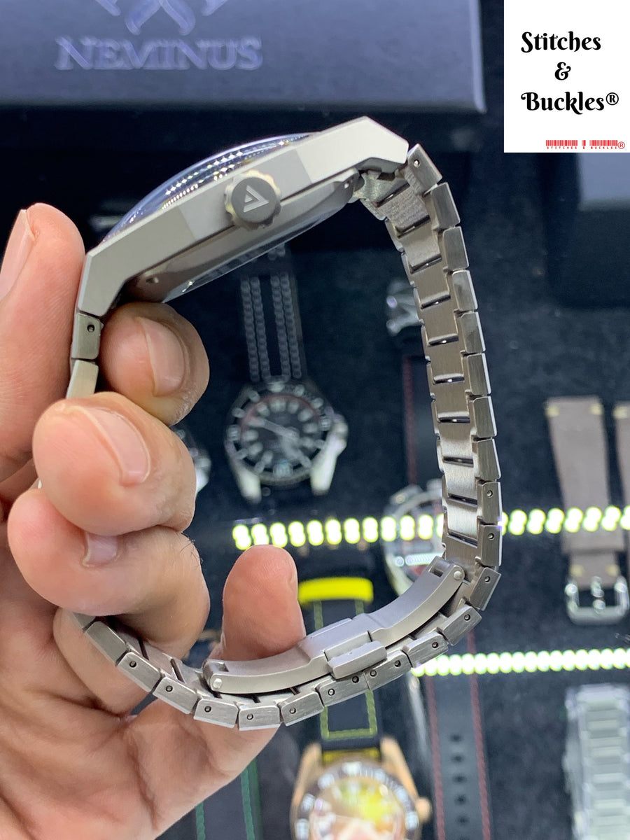 Angles Koi-5 Cool Grey – Stitches and Buckles